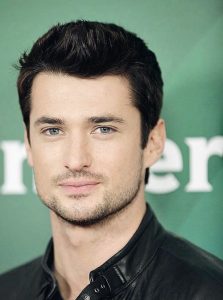 Casting of Blogger Girl Series - Nicholas Strong! | Meredith Schorr